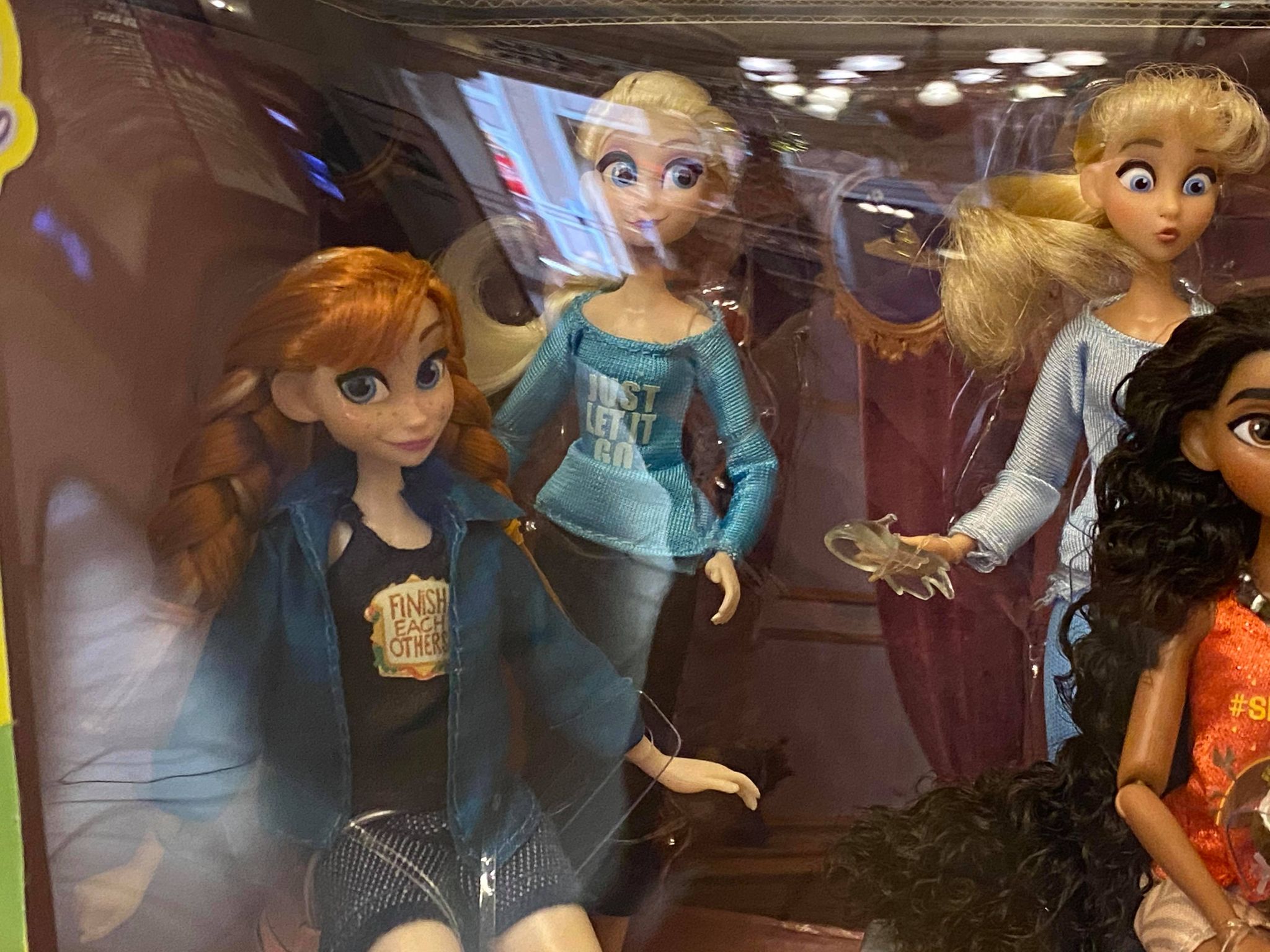 This Ralph Breaks the Internet Doll Set Includes 15 Disney Princesses ...