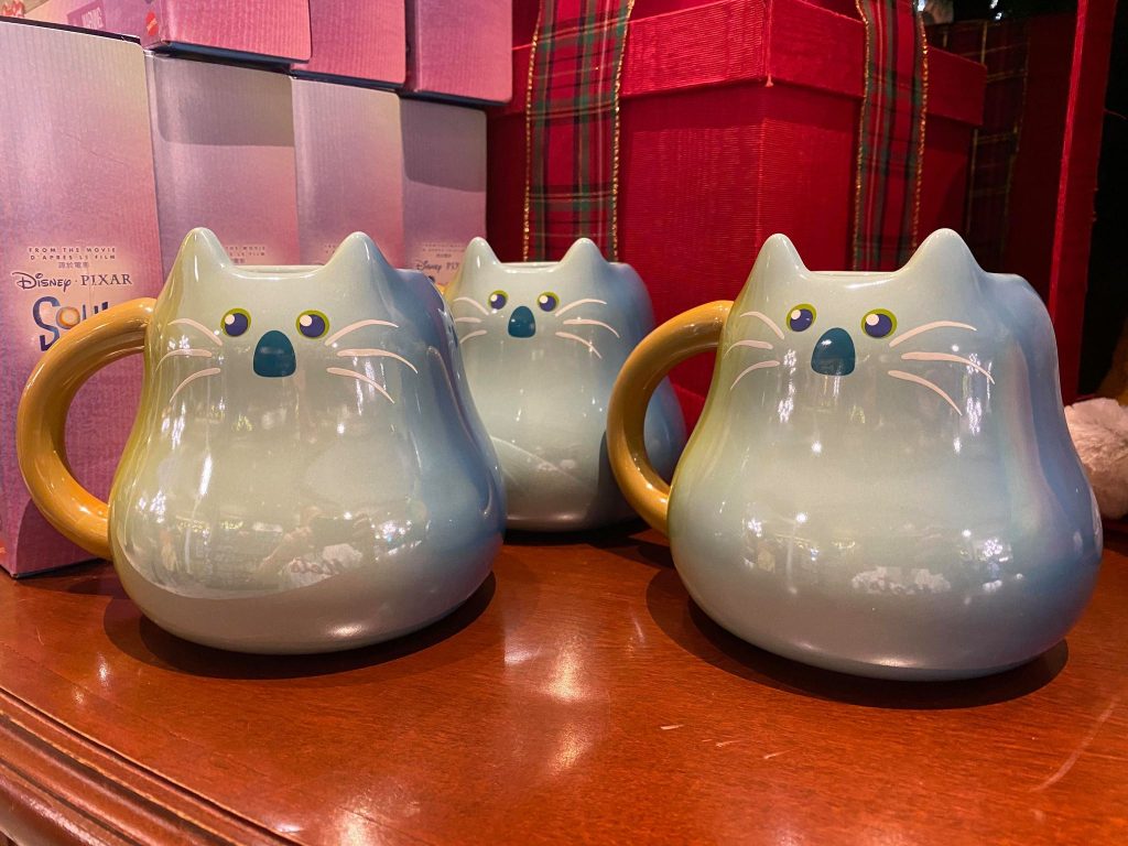 This Mr. Mittens Mug May Be the Cutest One We've Seen In a While ...