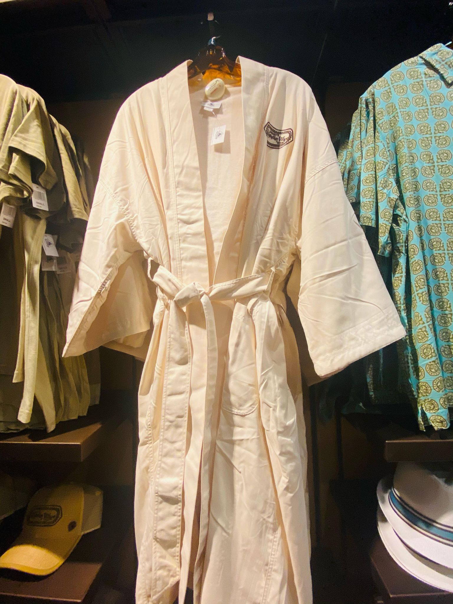 Feel Like You're Always On Vacation With This New Bathrobe From the ...