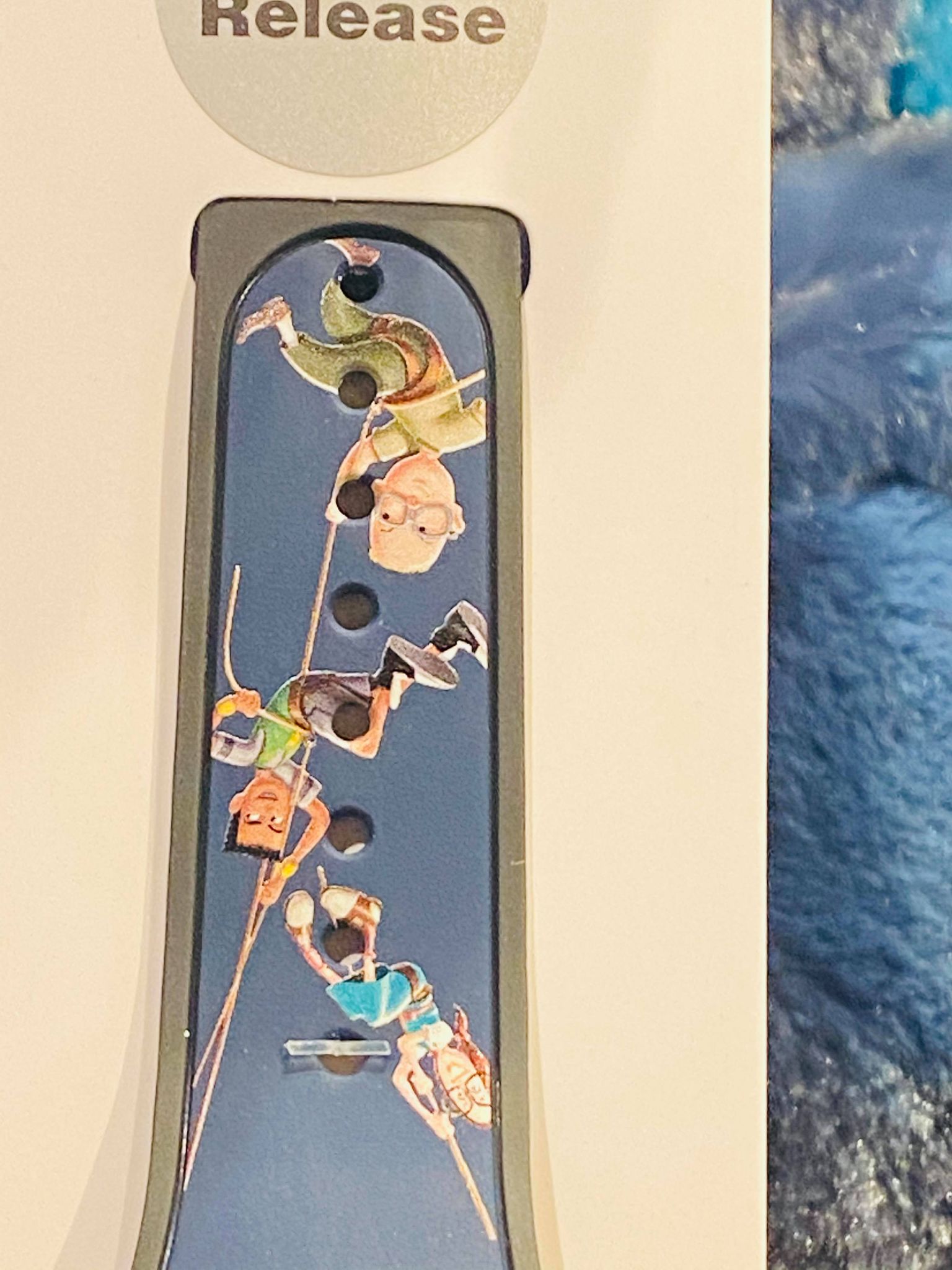 2 NEW Limited Release MagicBands at Animal Kingdom! - Disney Fashion Blog